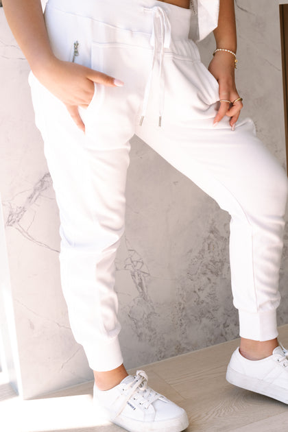 BYRON JOGGER | WHITE | 3RD STORY – Ms.H Lifestyle